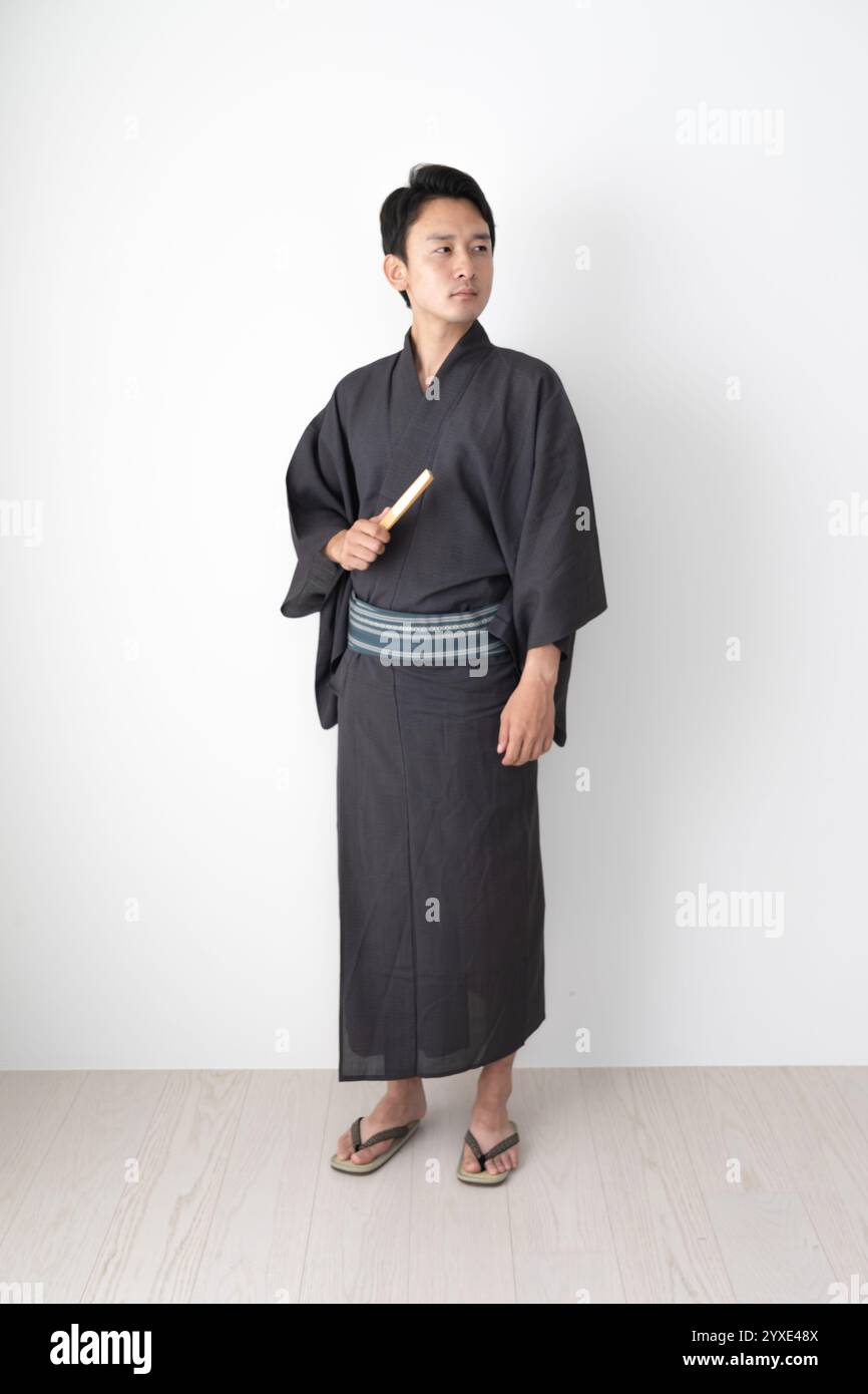 Japanese man in yukata Stock Photo - Alamy