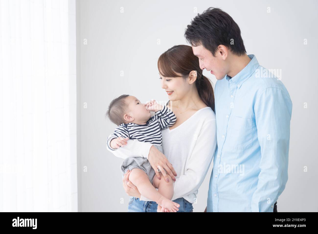 Japanese family hi-res stock photography and images - Alamy