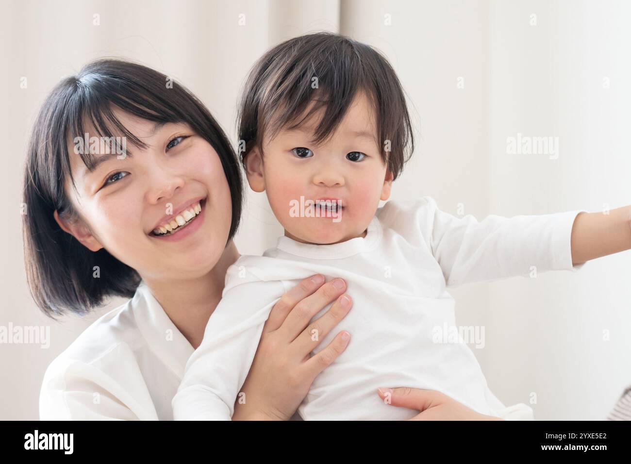 Japanese parent and child Stock Photo - Alamy