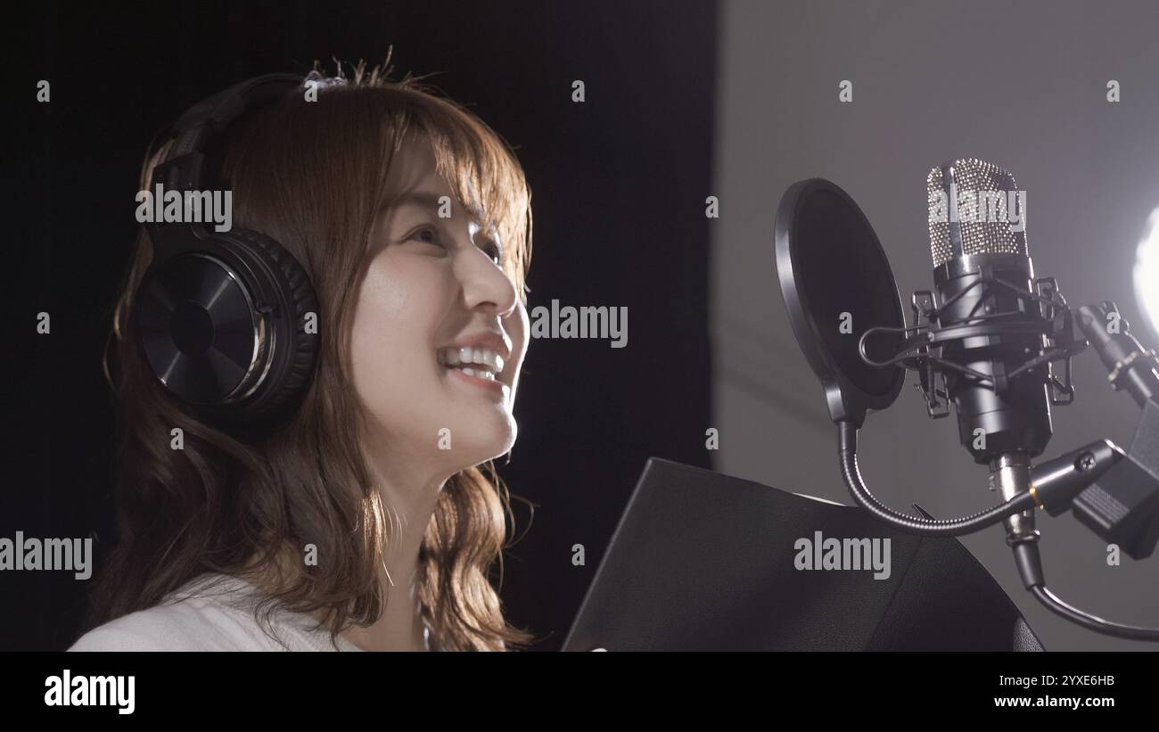 Japanese vocal hi-res stock photography and images - Alamy