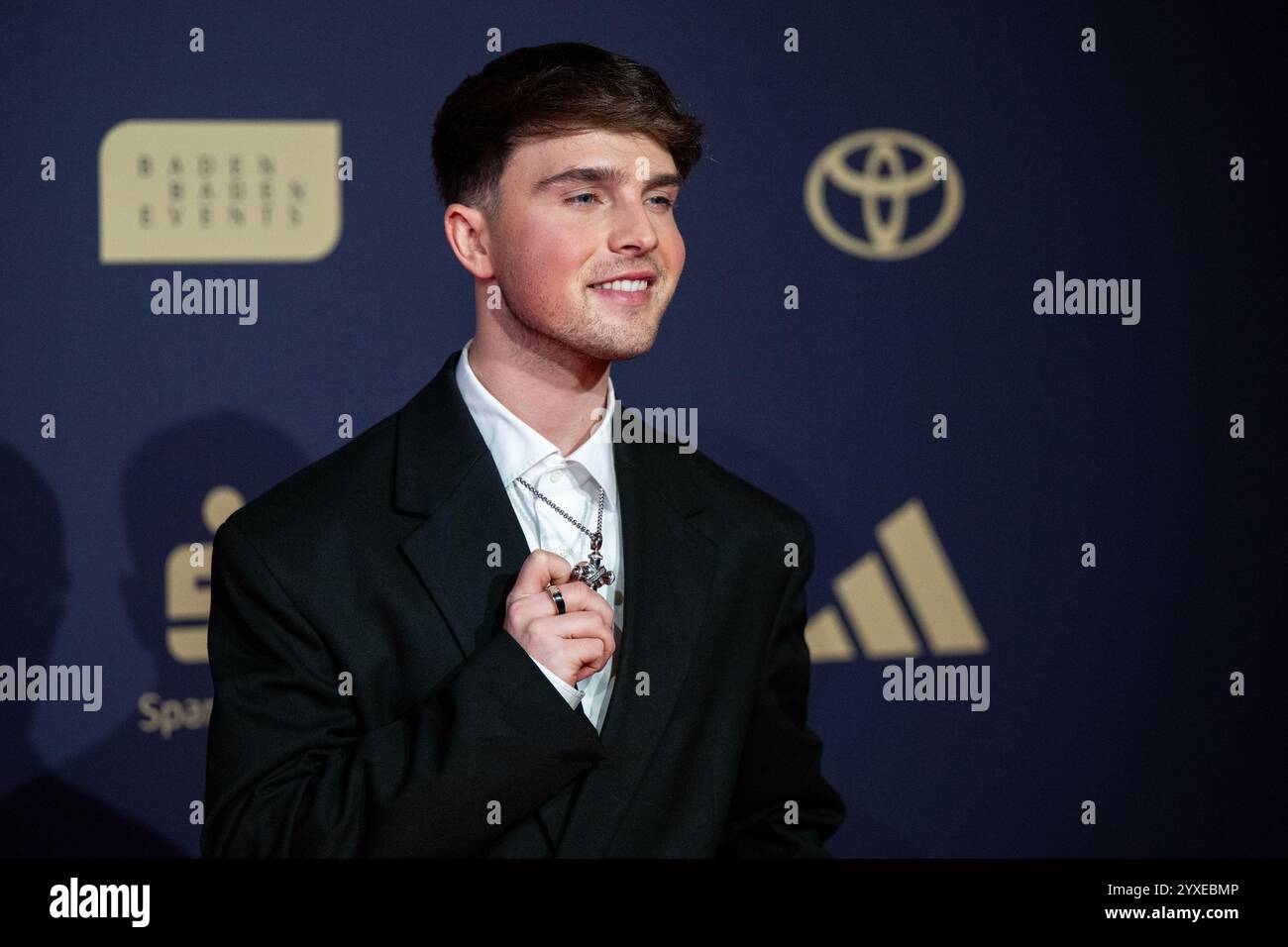 Mike Singer (Saenger / Musiker) auf dem roten Teppich, GER, Sportler ...