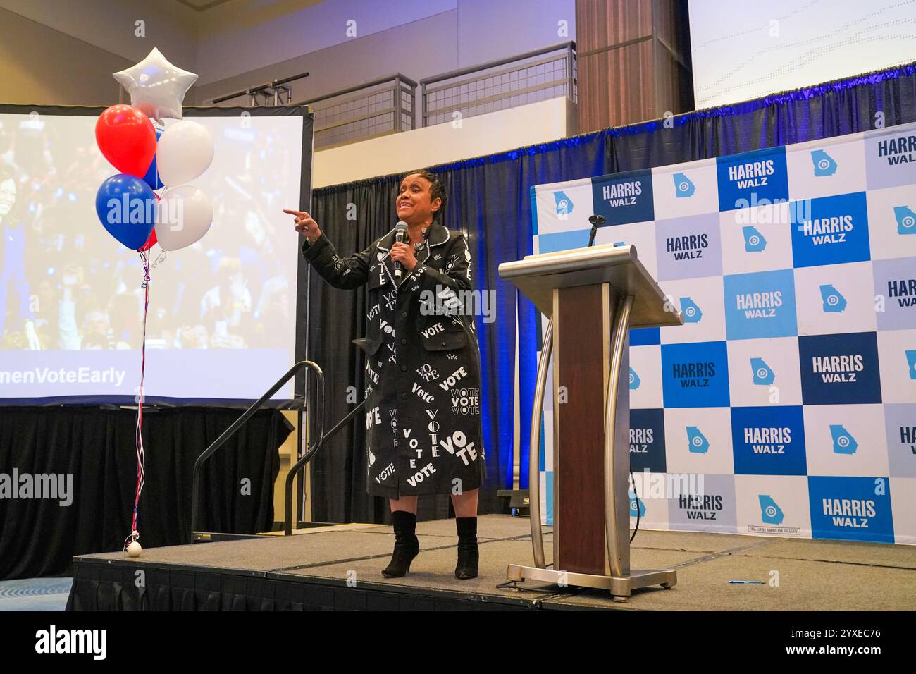 Judge hatchett hi-res stock photography and images - Alamy