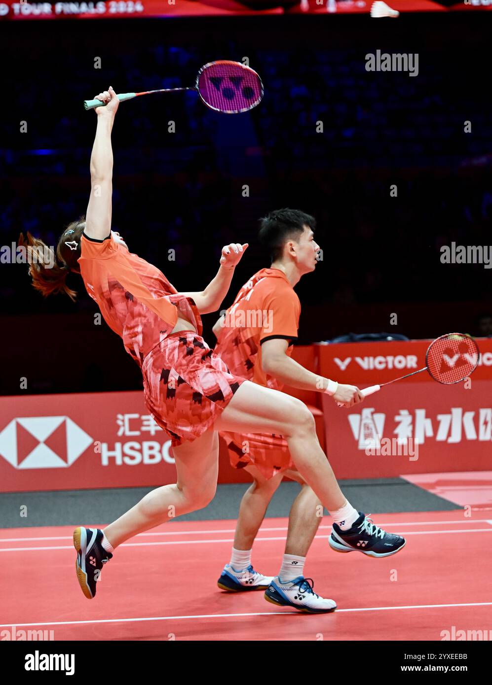 Chinese badminton players Zheng Siwei, Huang Yaqiong defeat Malaysian badminton players Chen ...
