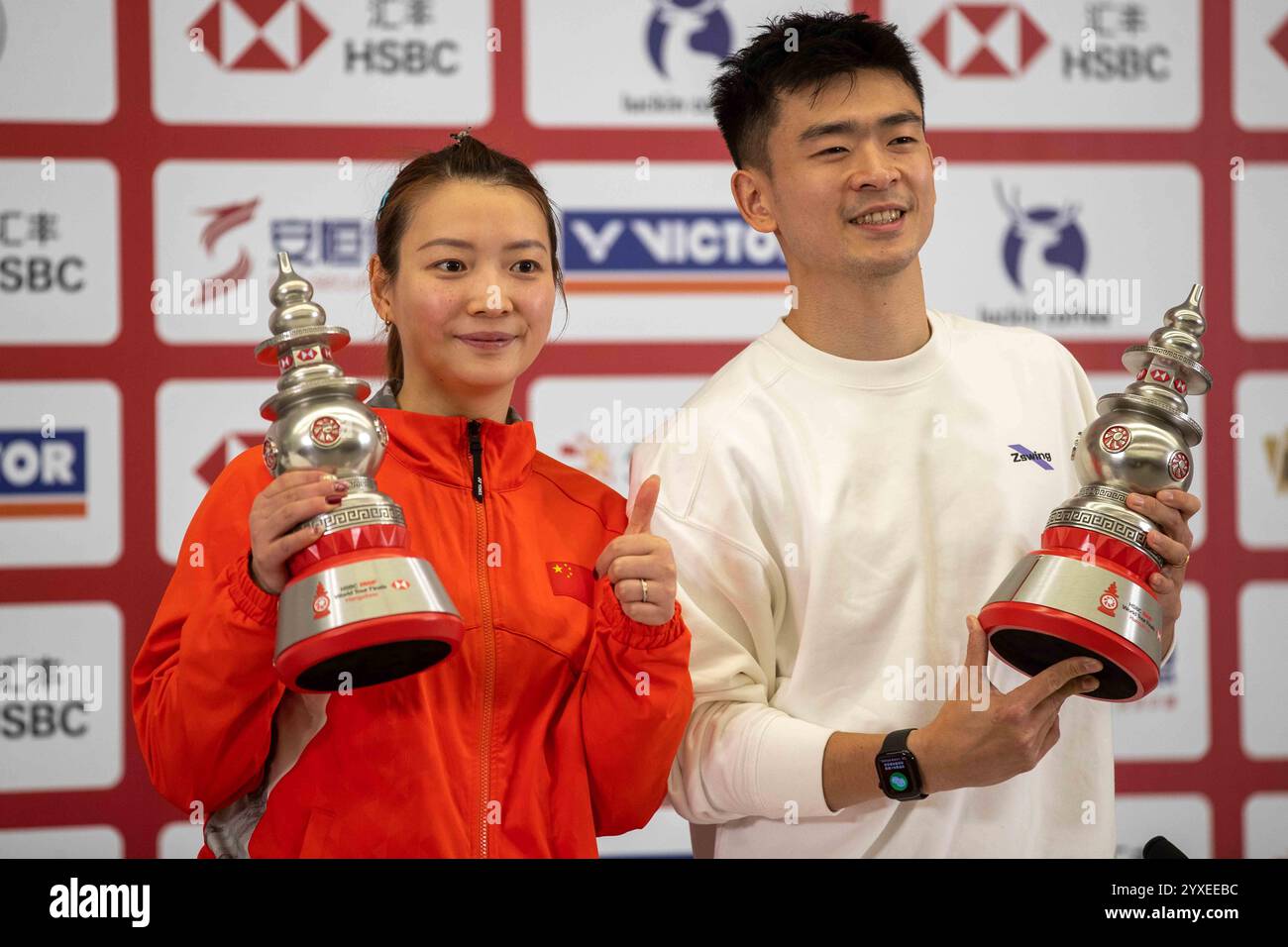 Chinese badminton players Zheng Siwei, Huang Yaqiong defeat Malaysian badminton players Chen ...