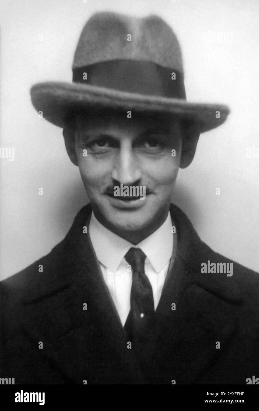 1936 Passport photo of Otto Frank (1889-1980), Jewish Holocaust ...