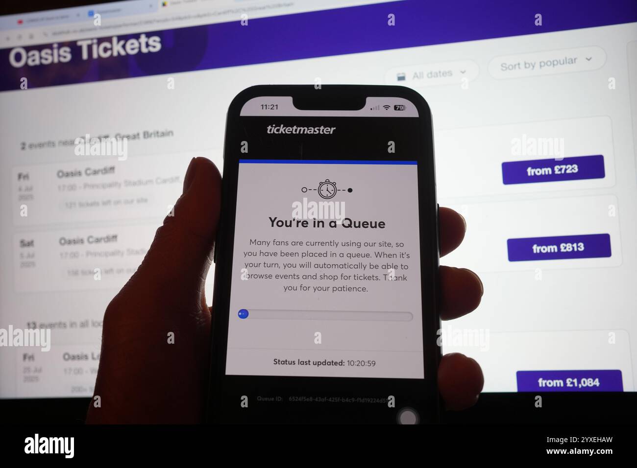 Wembley ticket queue hi-res stock photography and images - Alamy