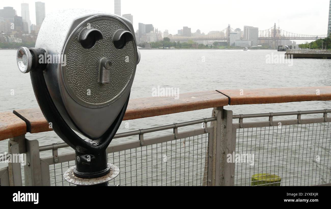 New York City waterfront skyline, Manhattan Midtown buildings ...