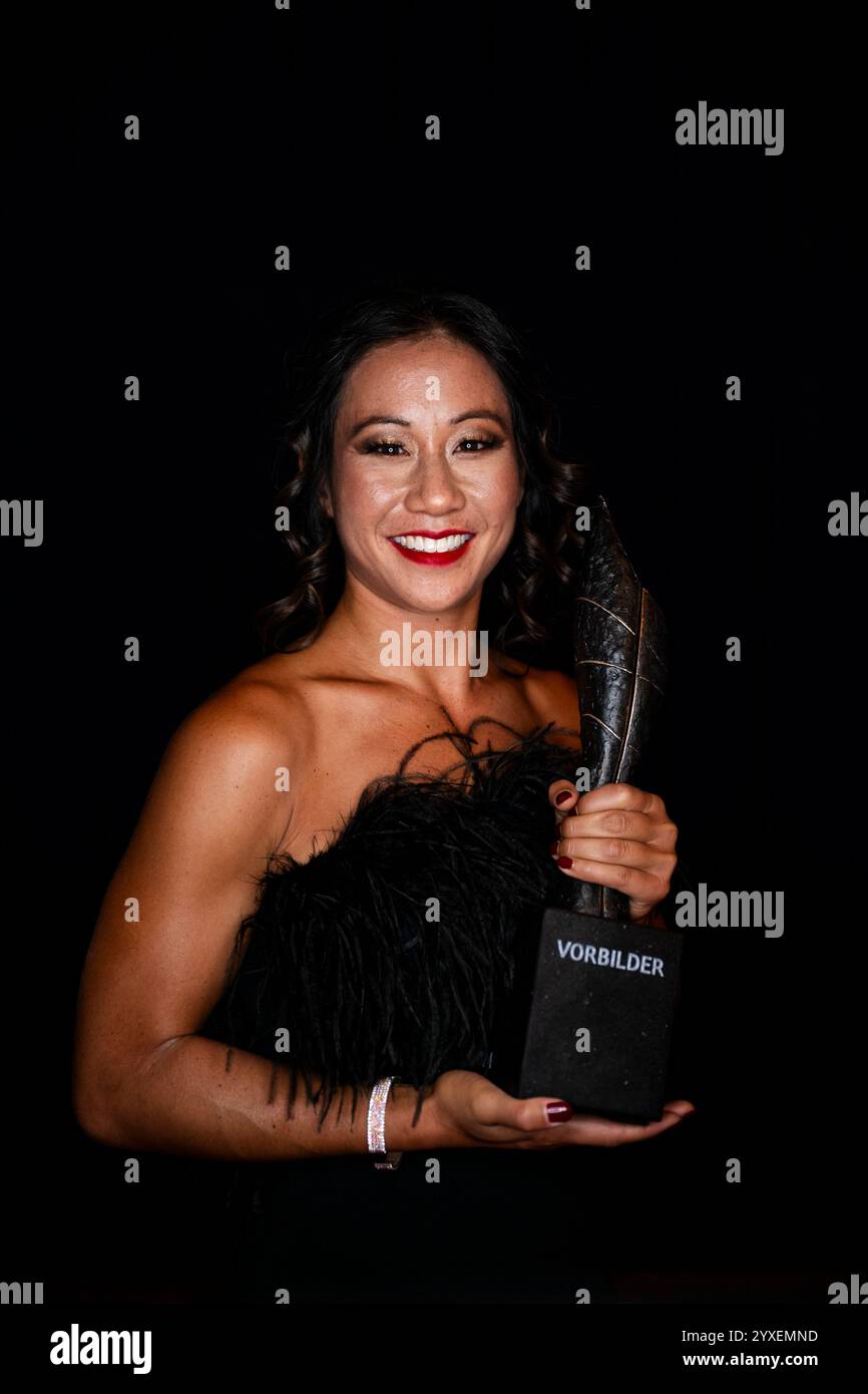 Baden Baden, Germany. 15th Dec, 2024. Kim Bui poses after receiving the ...