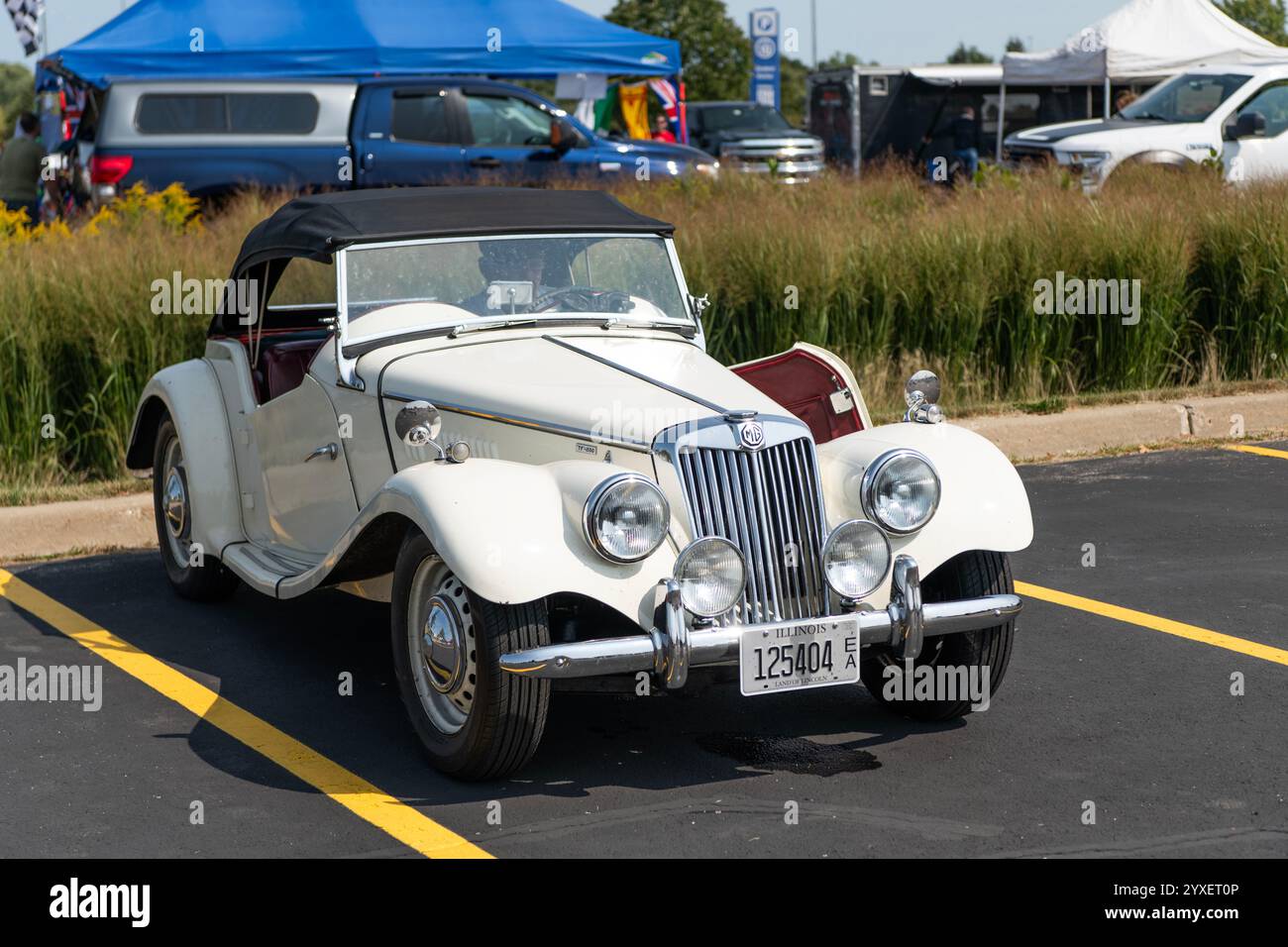 Chicago, Illinois, USA - September 08, 2024: 1954 MG TF 1500 two seat ...