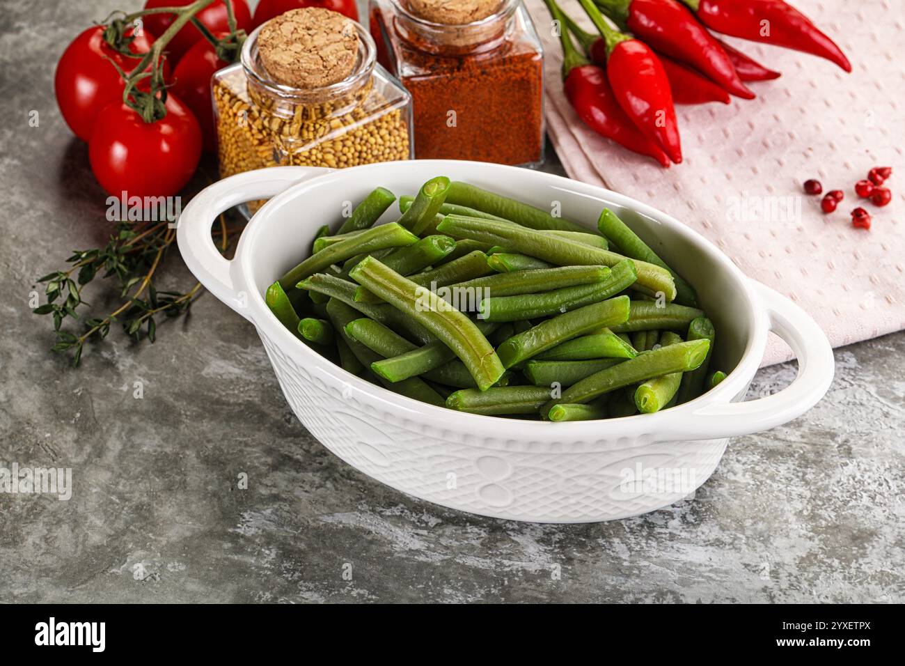 Vegan cuisine - boiled green bean snack Stock Photo - Alamy