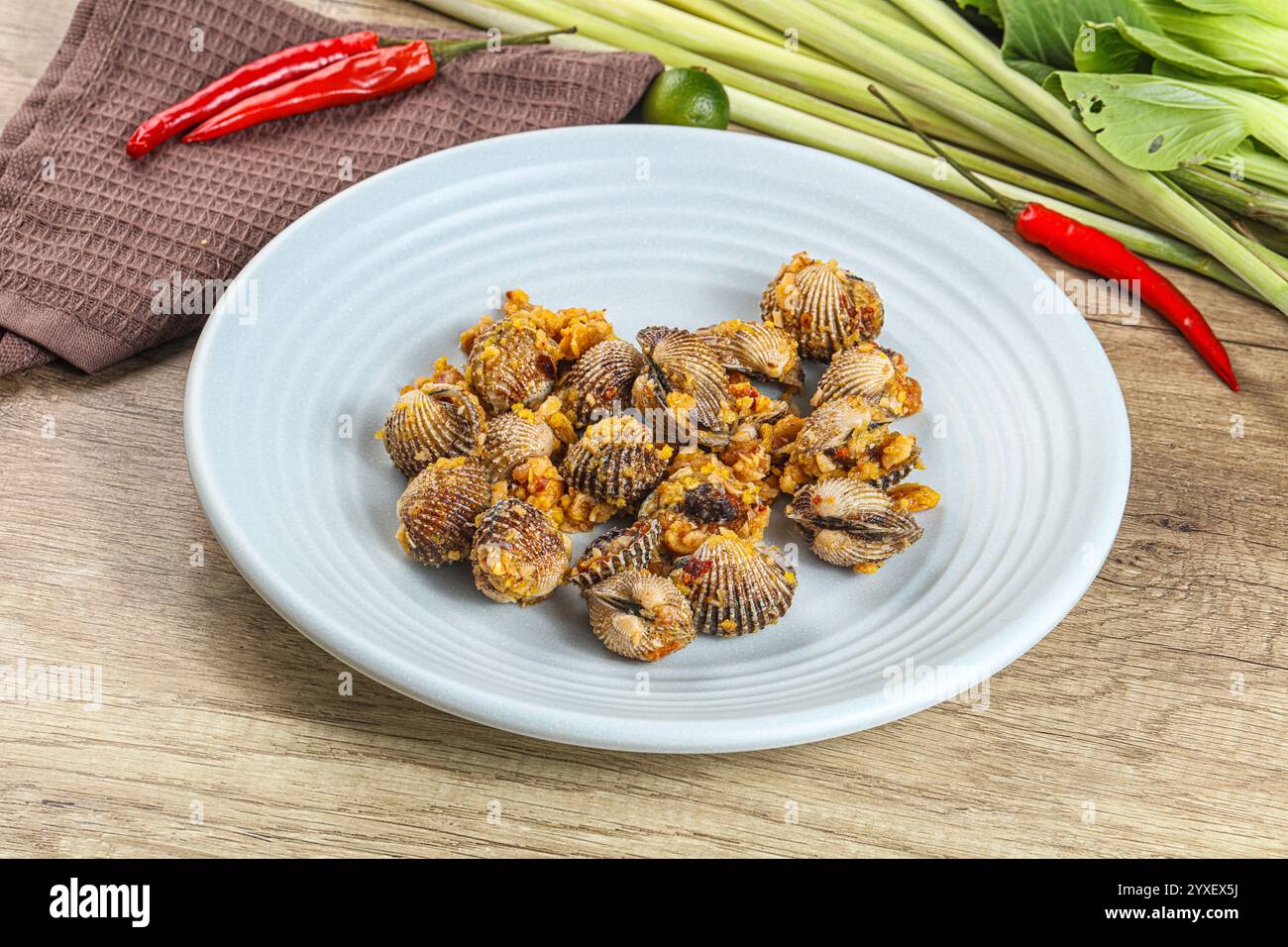 Blood Cockle Fried With Garlic and spices Stock Photo - Alamy