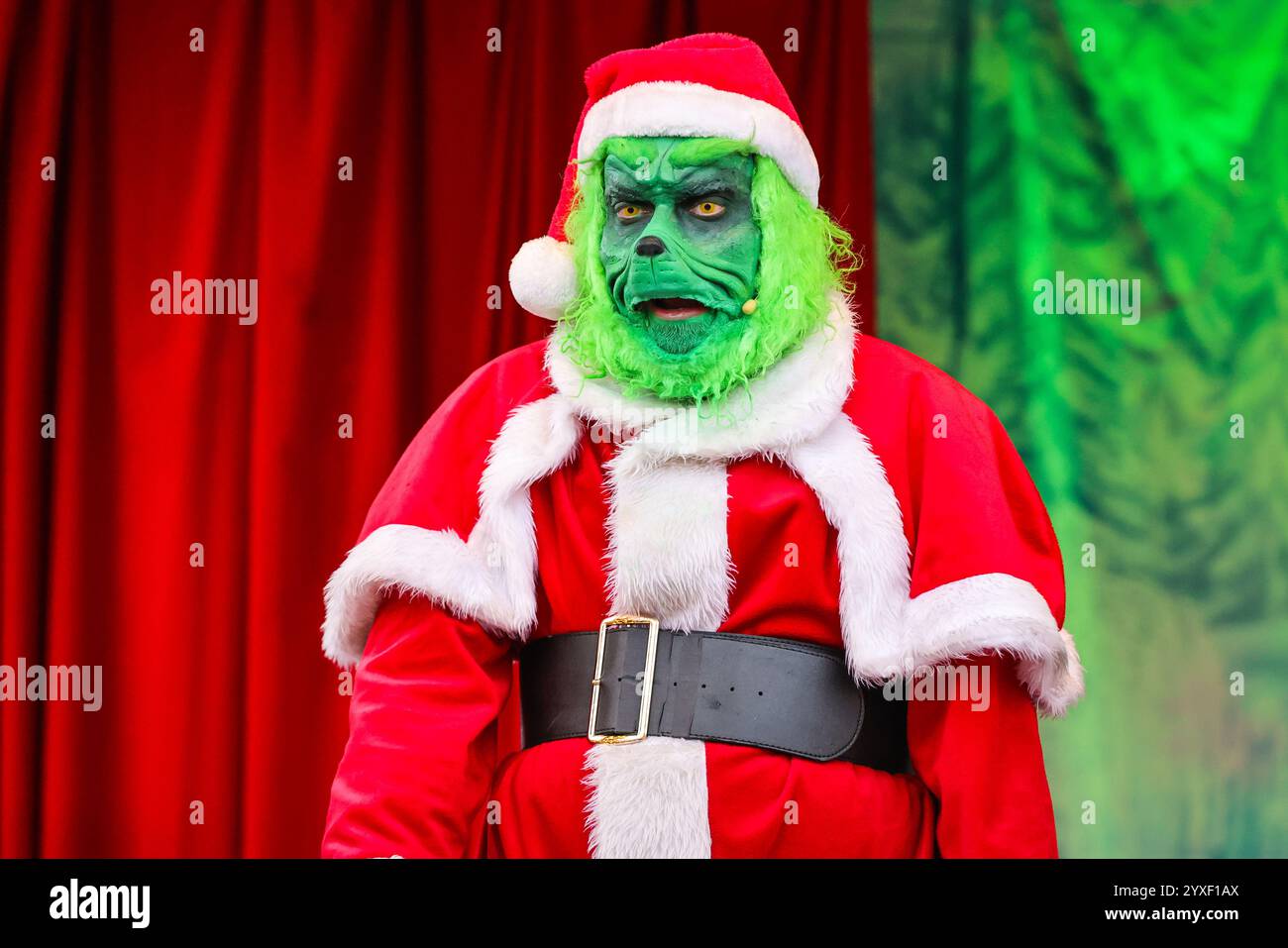 London, UK. 15th Dec, 2024. The Grinch provides free stage ...