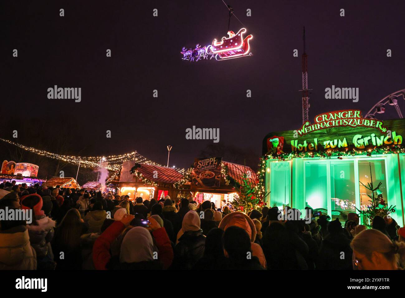 London, UK. 15th Dec, 2024. Twice every evening, Santa Clause rides ...