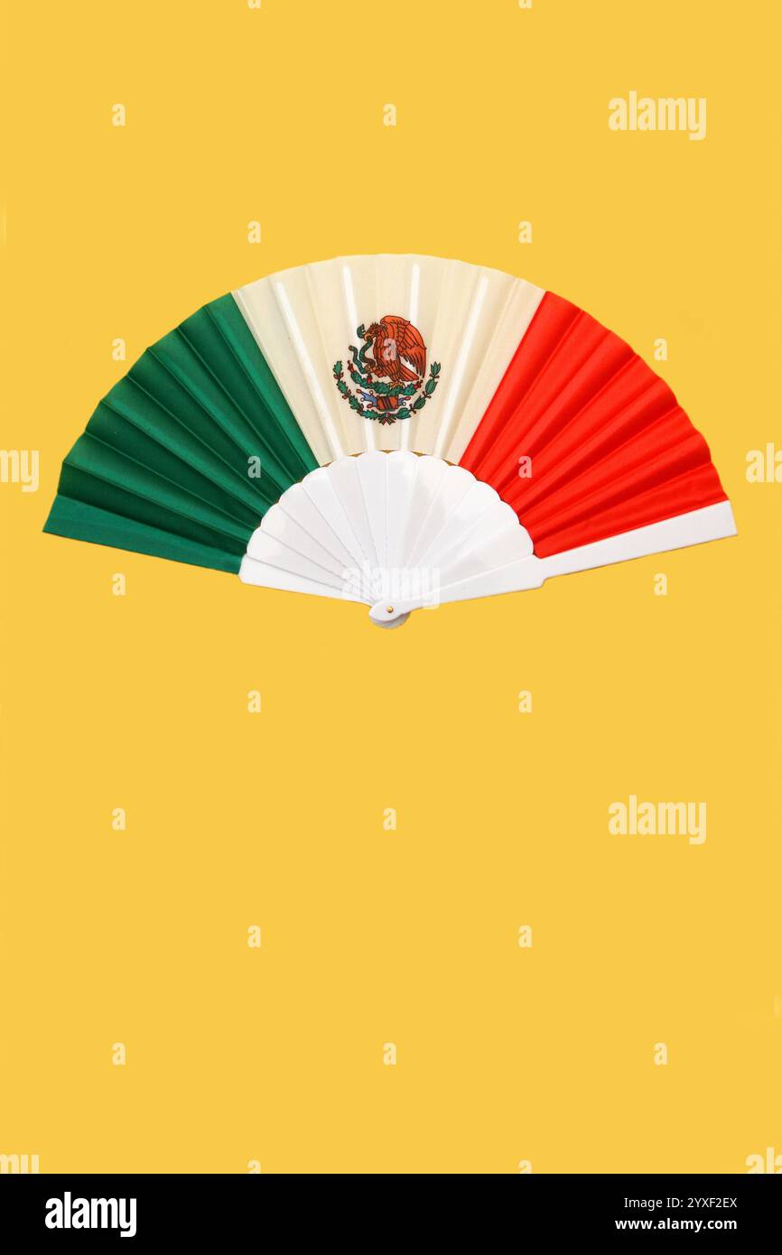 Tricolor fan with the colors of the Mexican flag as a decorative item ...
