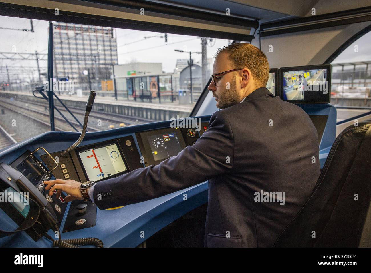 AMSTERDAM - NS's new Airport Sprinter. This new timetable intensifies ...