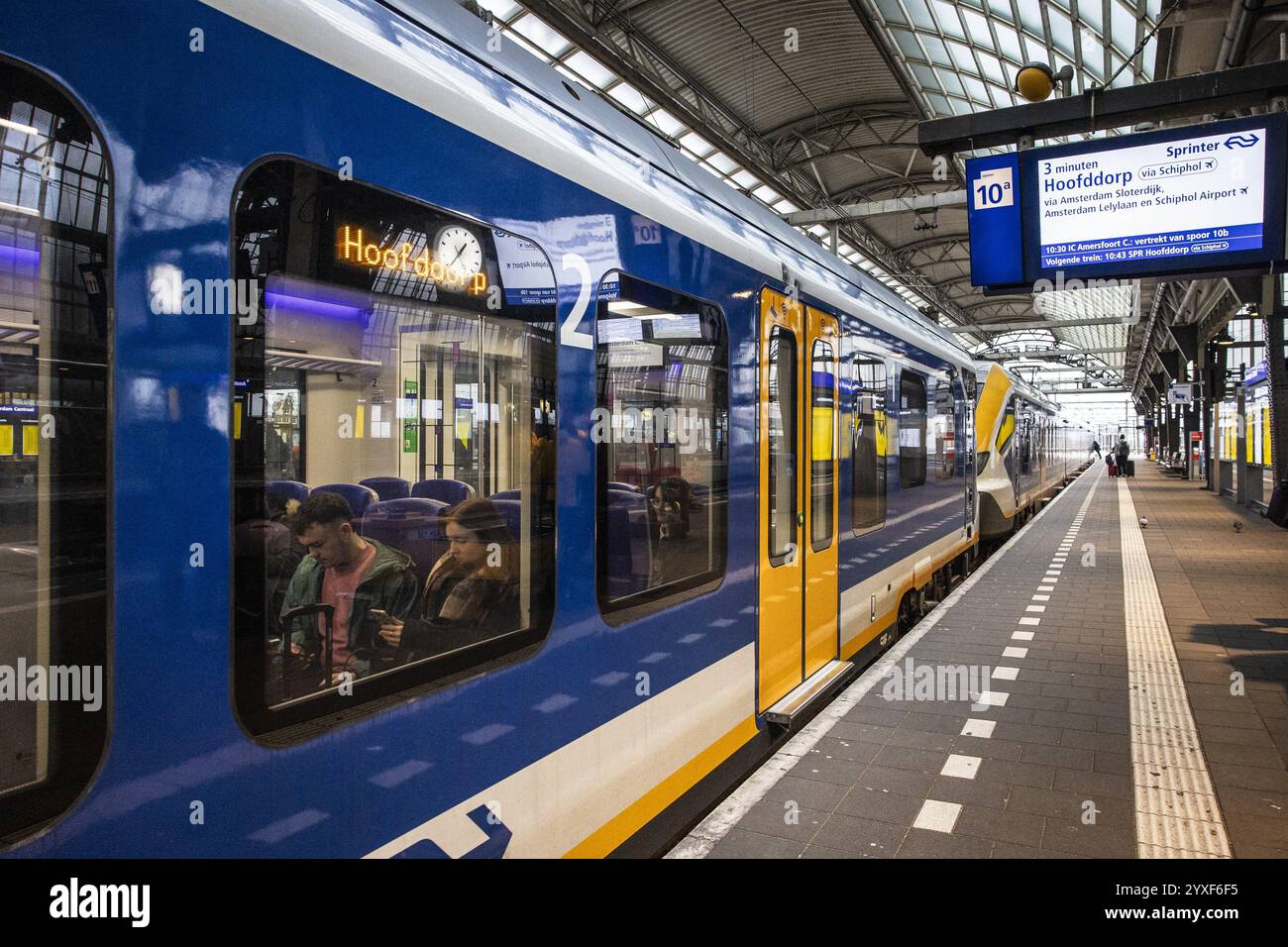 AMSTERDAM - NS's new Airport Sprinter. This new timetable intensifies ...