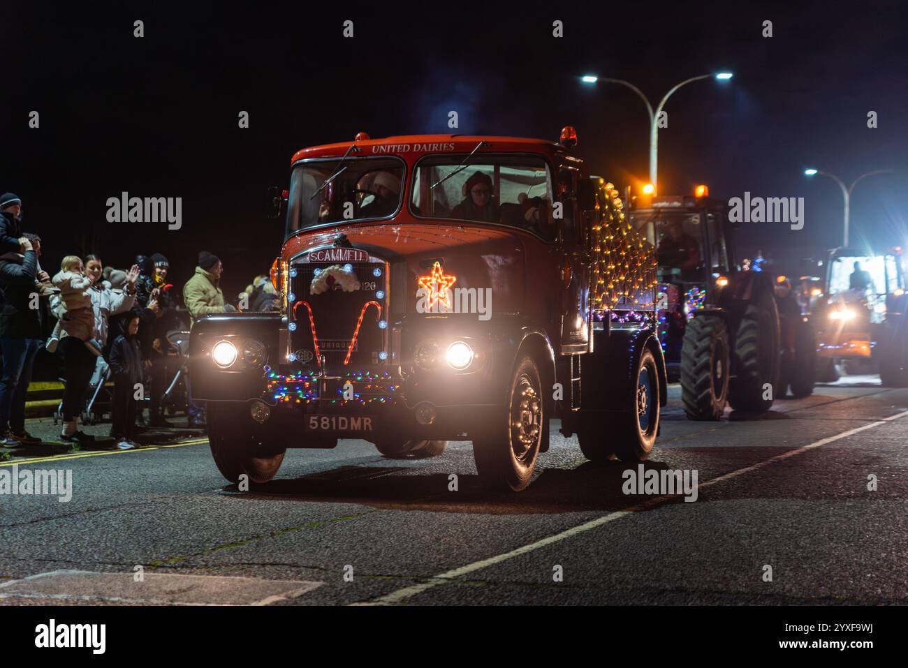 1964 Scammell Highwayman vintage lorry decorated with festive lights at ...