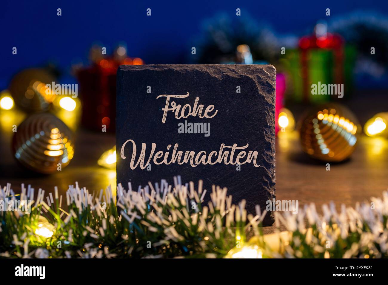 Frohe weihnachtsgrüße hi-res stock photography and images - Alamy