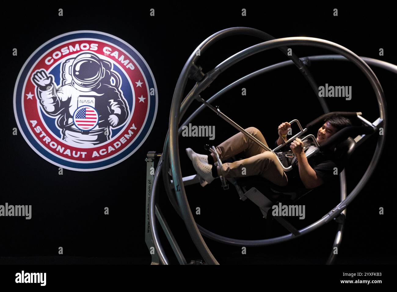 Bangkok, Thailand. 16th Nov, 2024. A visitor experiences gravity with ...