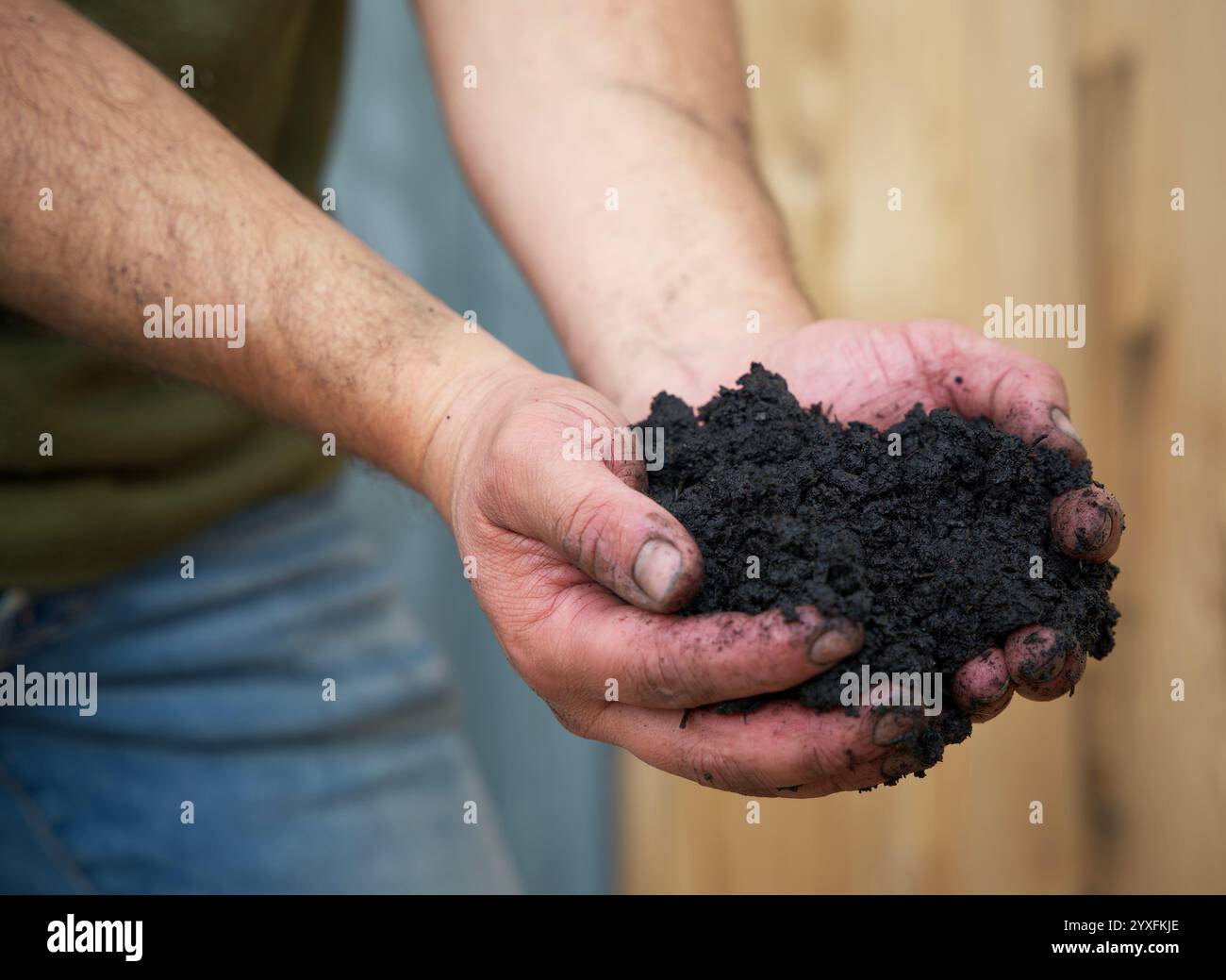 Carbon farming, compost, potting soil, hold, growing, season, substrate ...