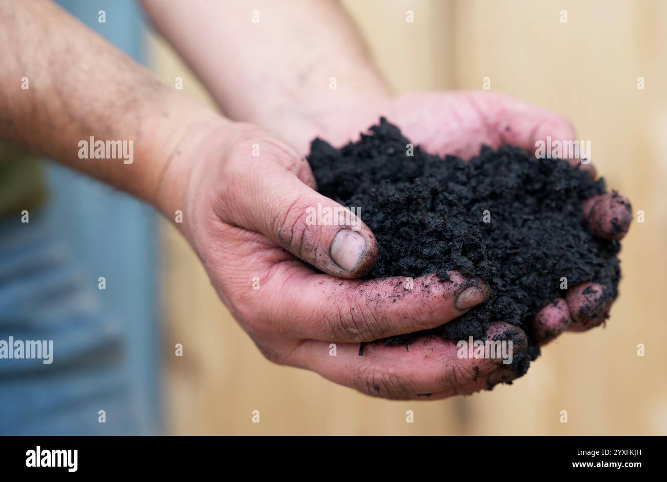 Carbon farming, compost, potting soil, hold, growing, season, substrate ...