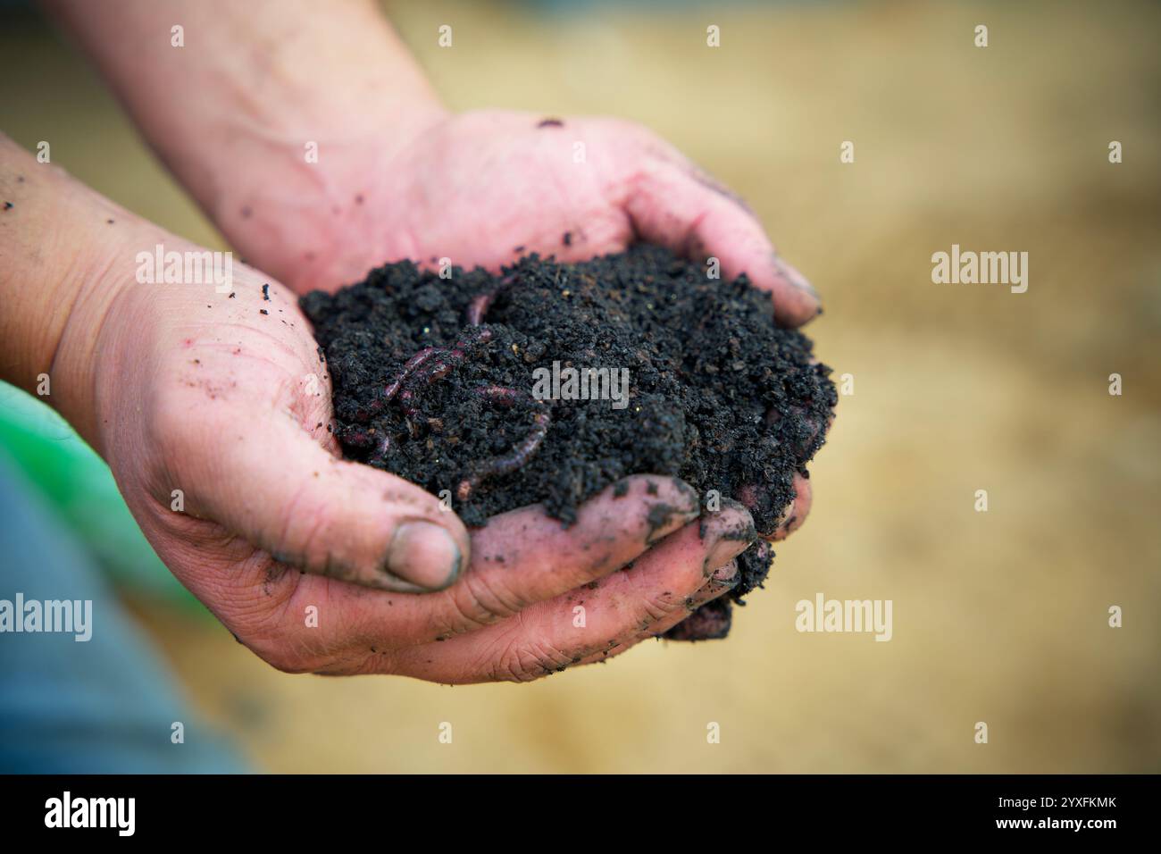Carbon farming, compost, potting soil, hold, growing, season, substrate ...