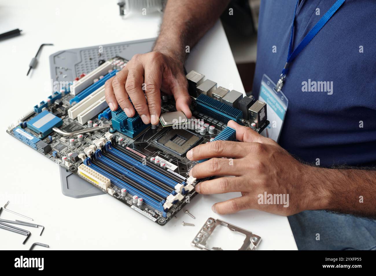 Installing components hi-res stock photography and images - Alamy