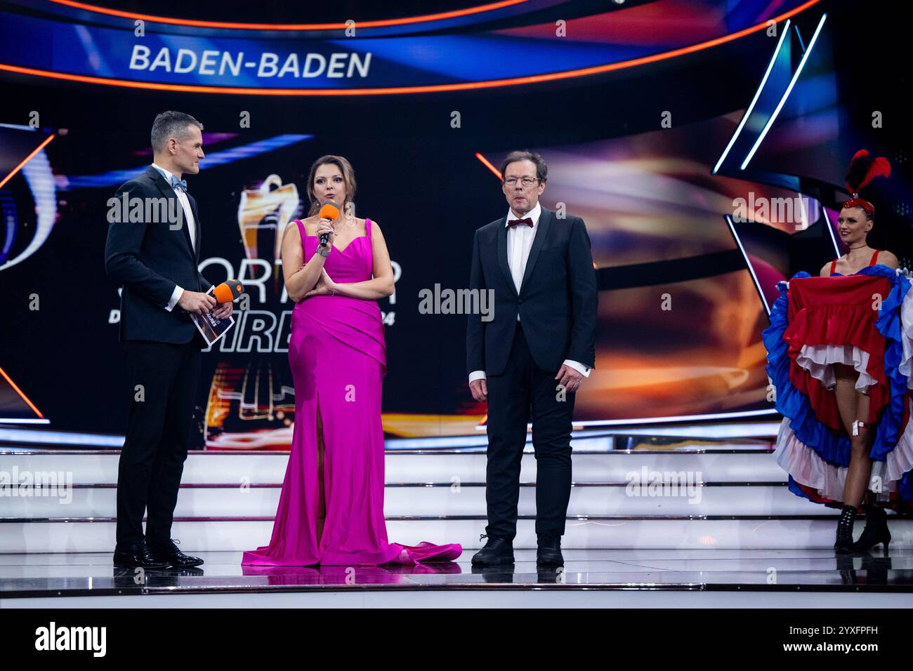 Jens Zimmermann mit Deborah Dobbratz und Klaus Dobbratz (Veranstalter ...