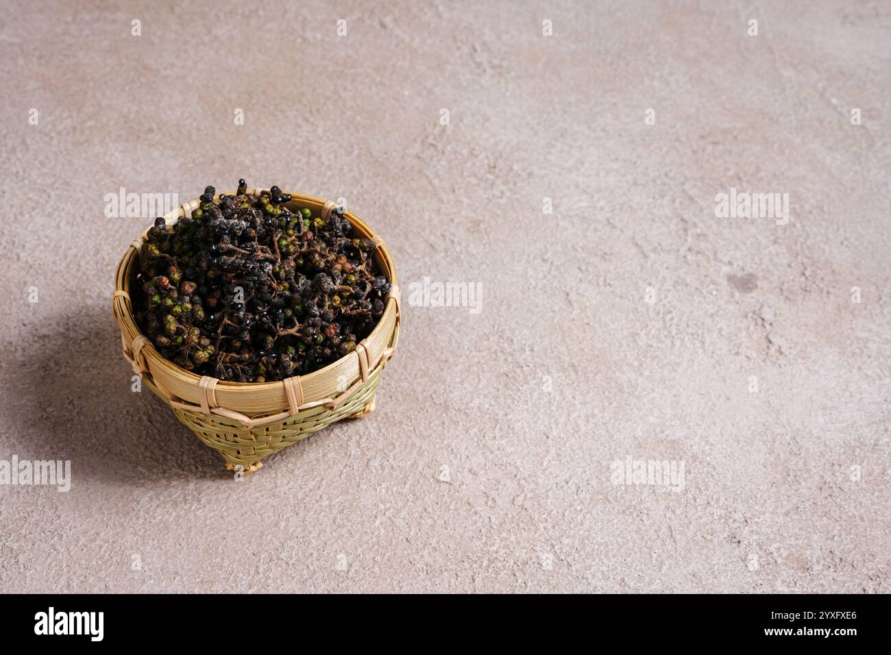 Andaliman, tuba or itir-itir, this spice in Indonesia is only known for ...