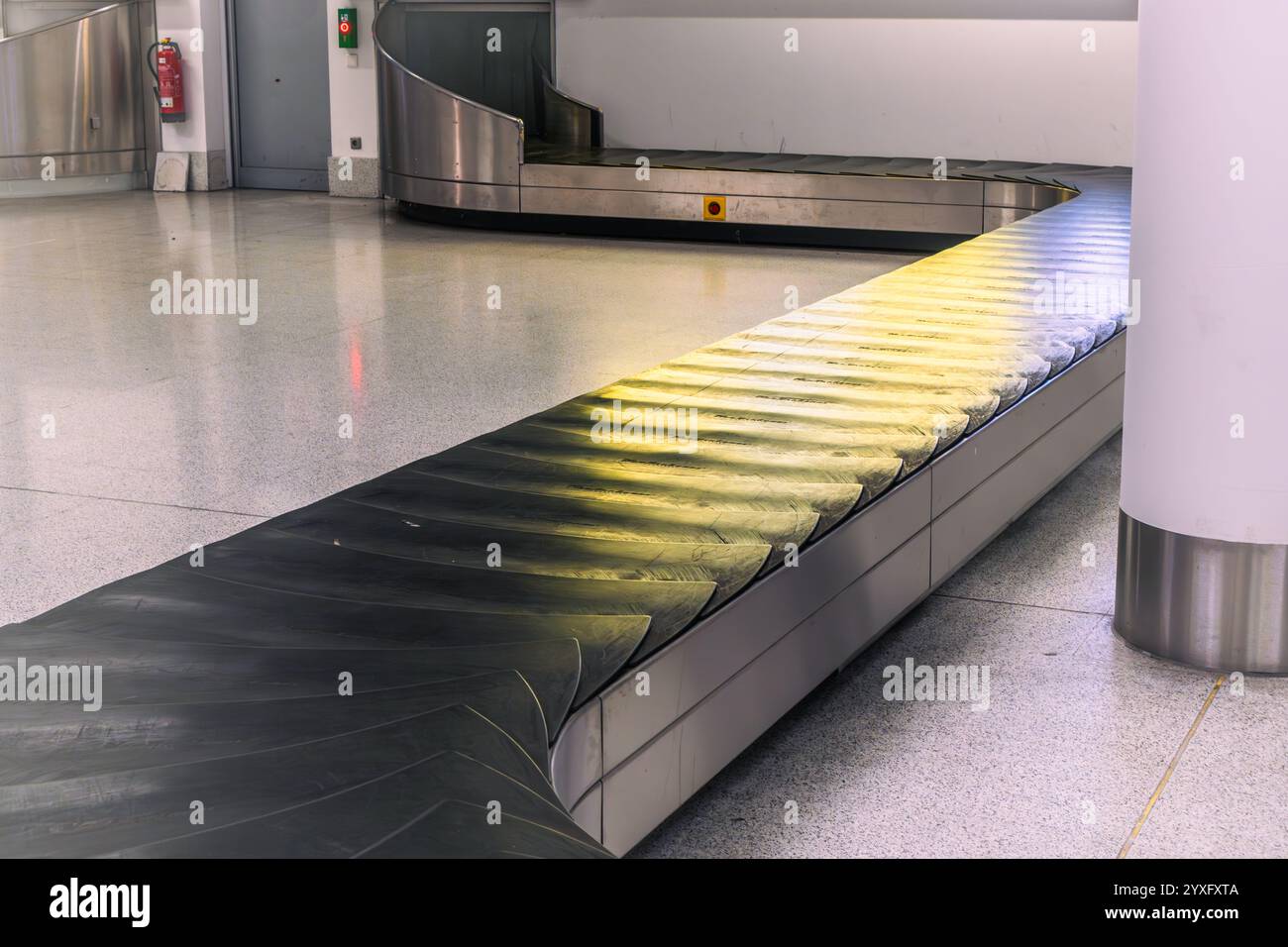 Baggage collection band at the airport Stock Photo - Alamy