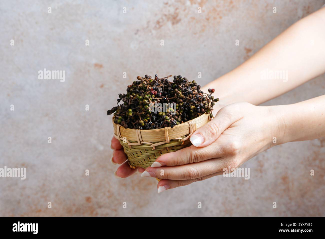 Andaliman, tuba or itir-itir, this spice in Indonesia is only known for ...