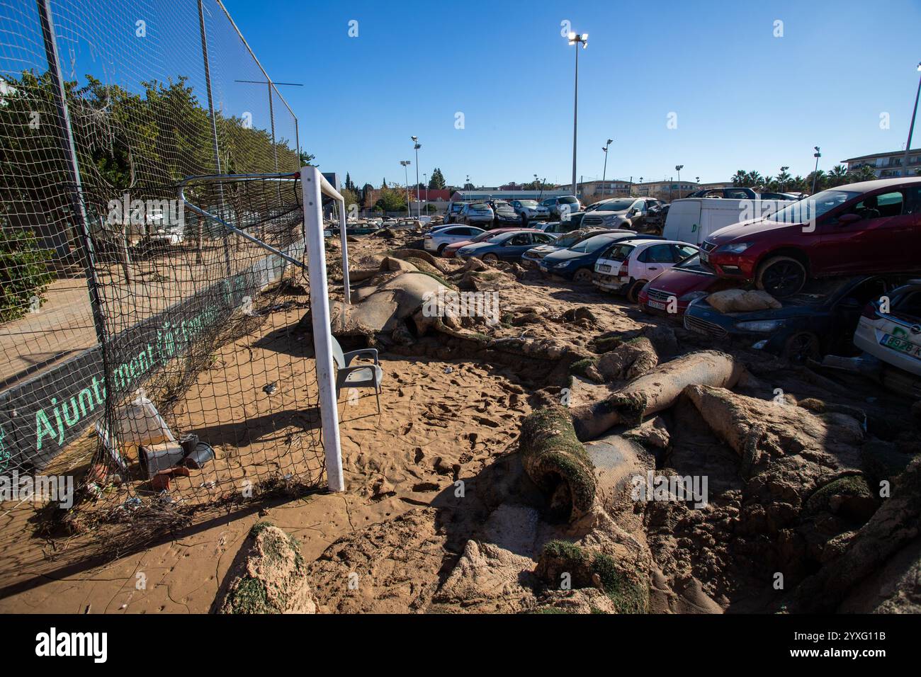 Car pile in football stadium hi-res stock photography and images - Alamy