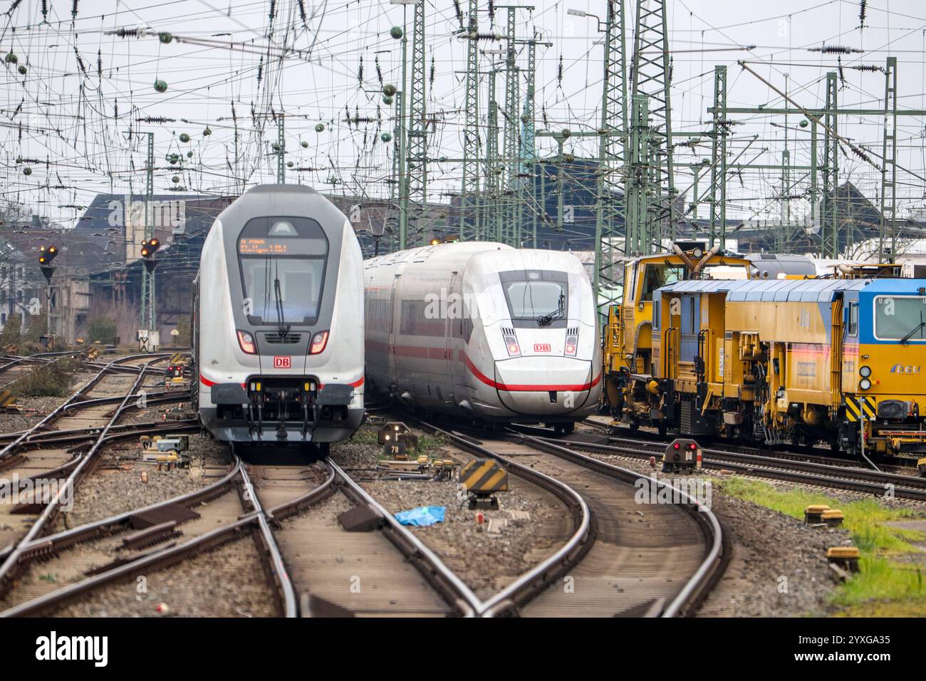 Fahrplanwechsel bei der Bahn: Mehr ICE, weniger Nahverkehr ...