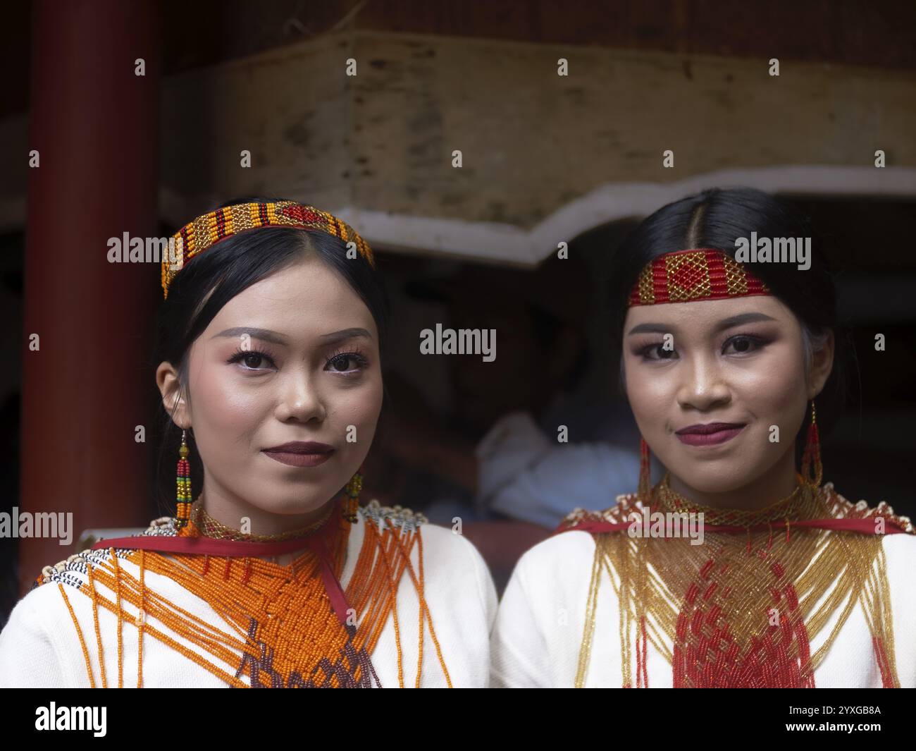 Indonesian traditional clothes hi-res stock photography and images - Alamy