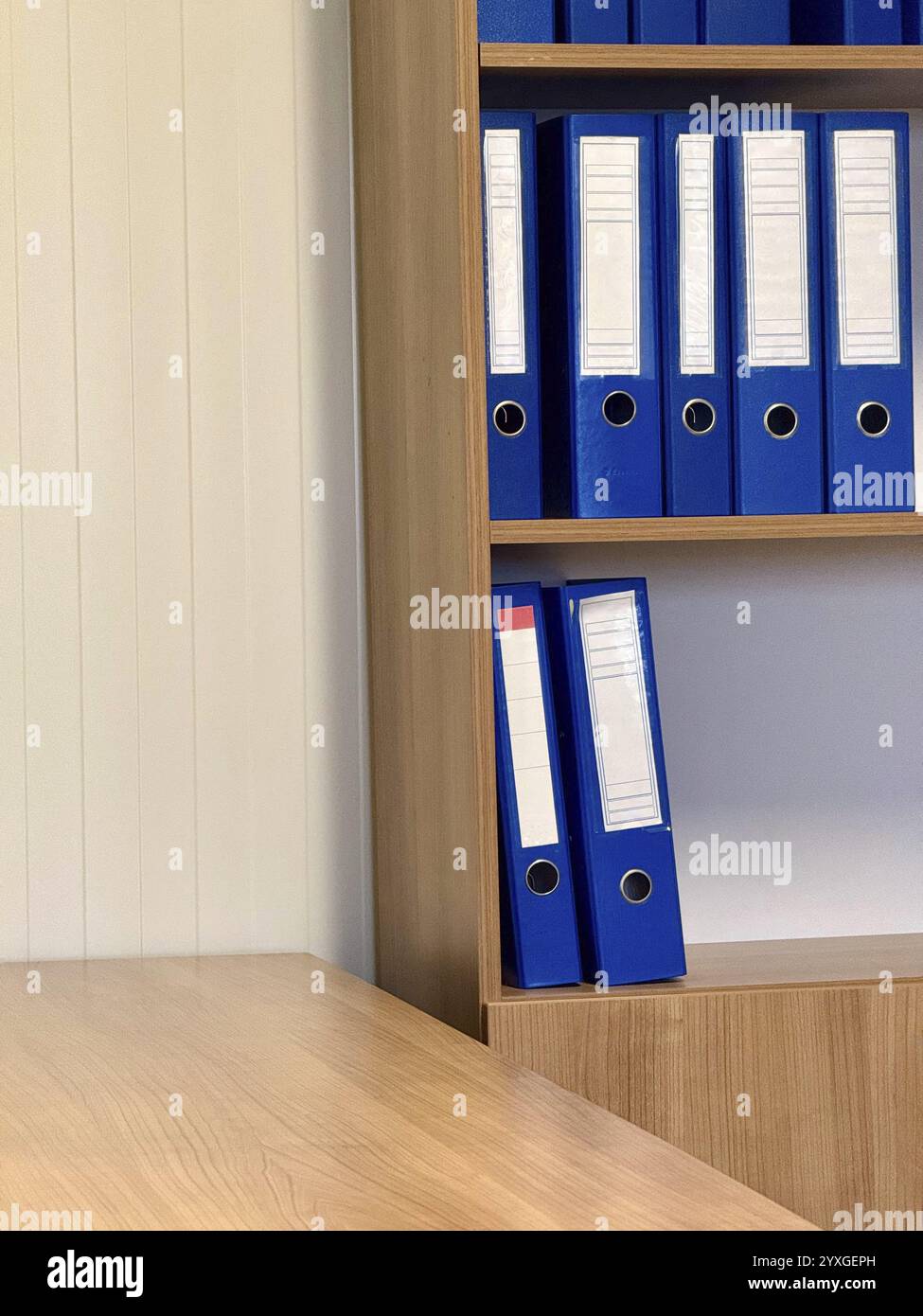Binders shelves hi-res stock photography and images - Alamy