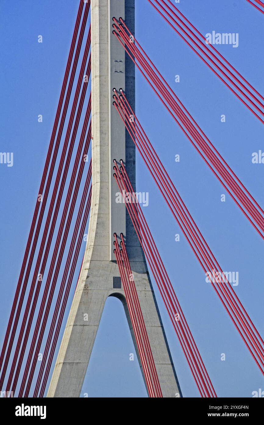 Bridge cables close up hi-res stock photography and images - Alamy