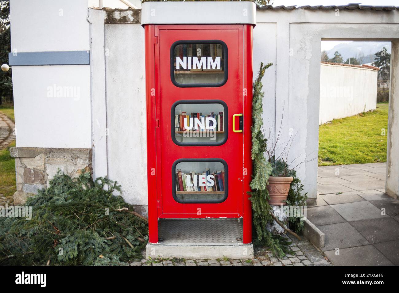 Payphone library hi-res stock photography and images - Alamy