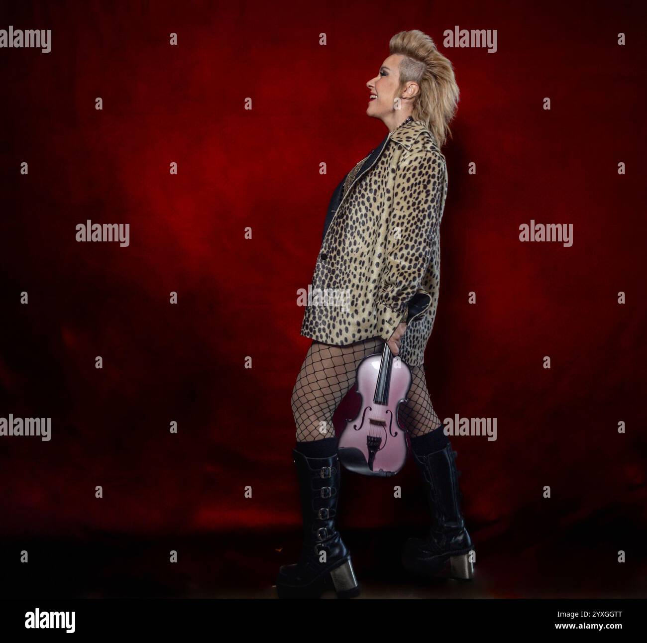 Singer Judith Mateo and the lead singer of her band, Chuse Joven, pose ...