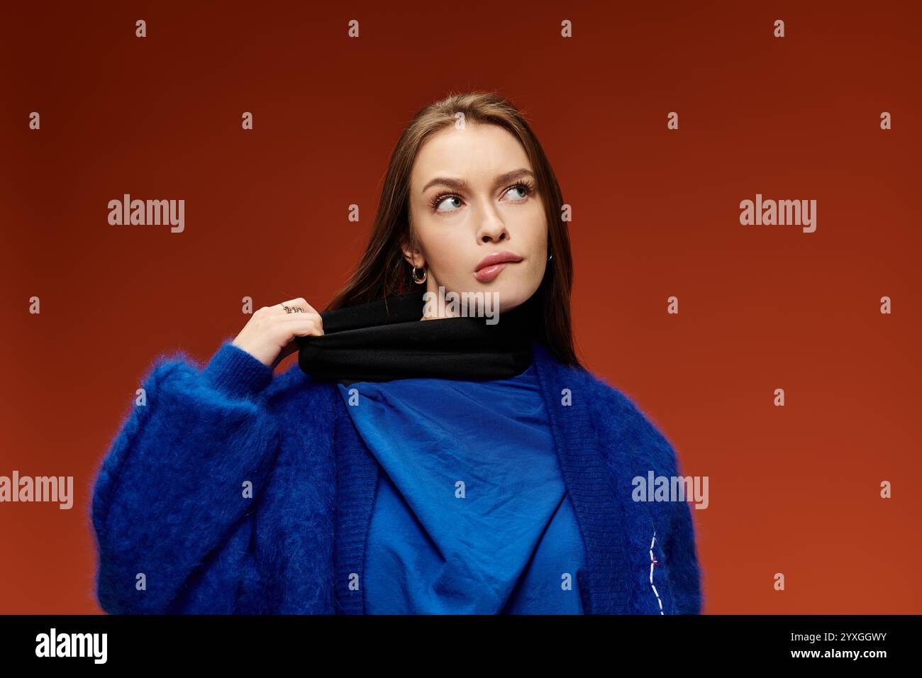 Creative pose hi-res stock photography and images - Alamy