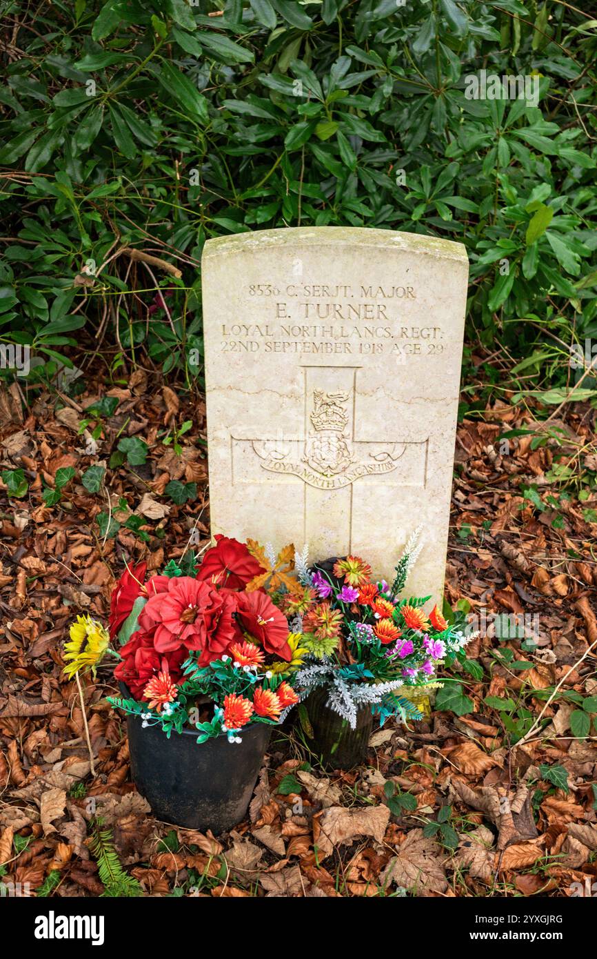 Commonwealth War Grave at Preston Cemetery Stock Photo - Alamy