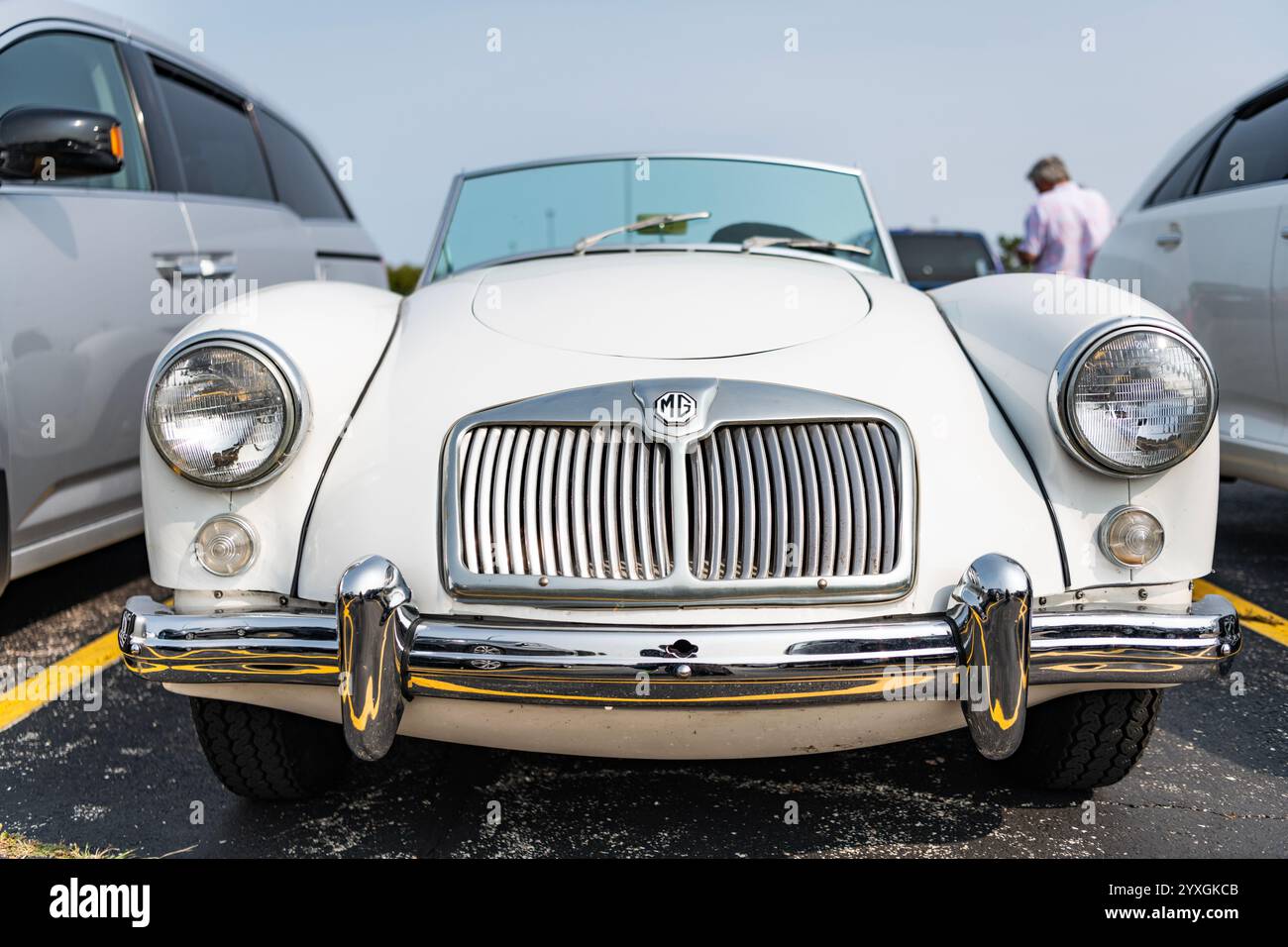 Chicago, Illinois, USA - September 08, 2024: 1959 MG MGA TWIN CAM retro ...