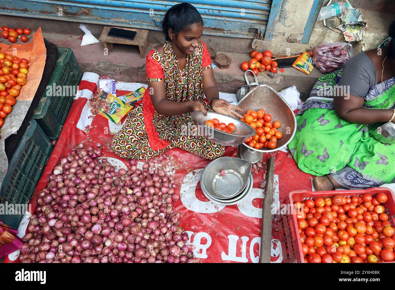 Vegetable market in the Triplicane district of Chennai, Tamil Nadu ...
