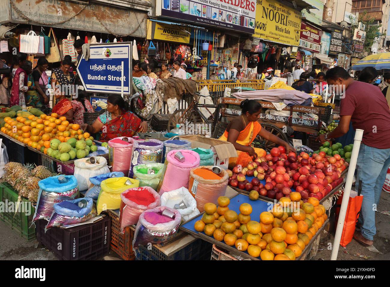 Market on NSC Bose Road in the George Town district of Chennai, Tamil ...