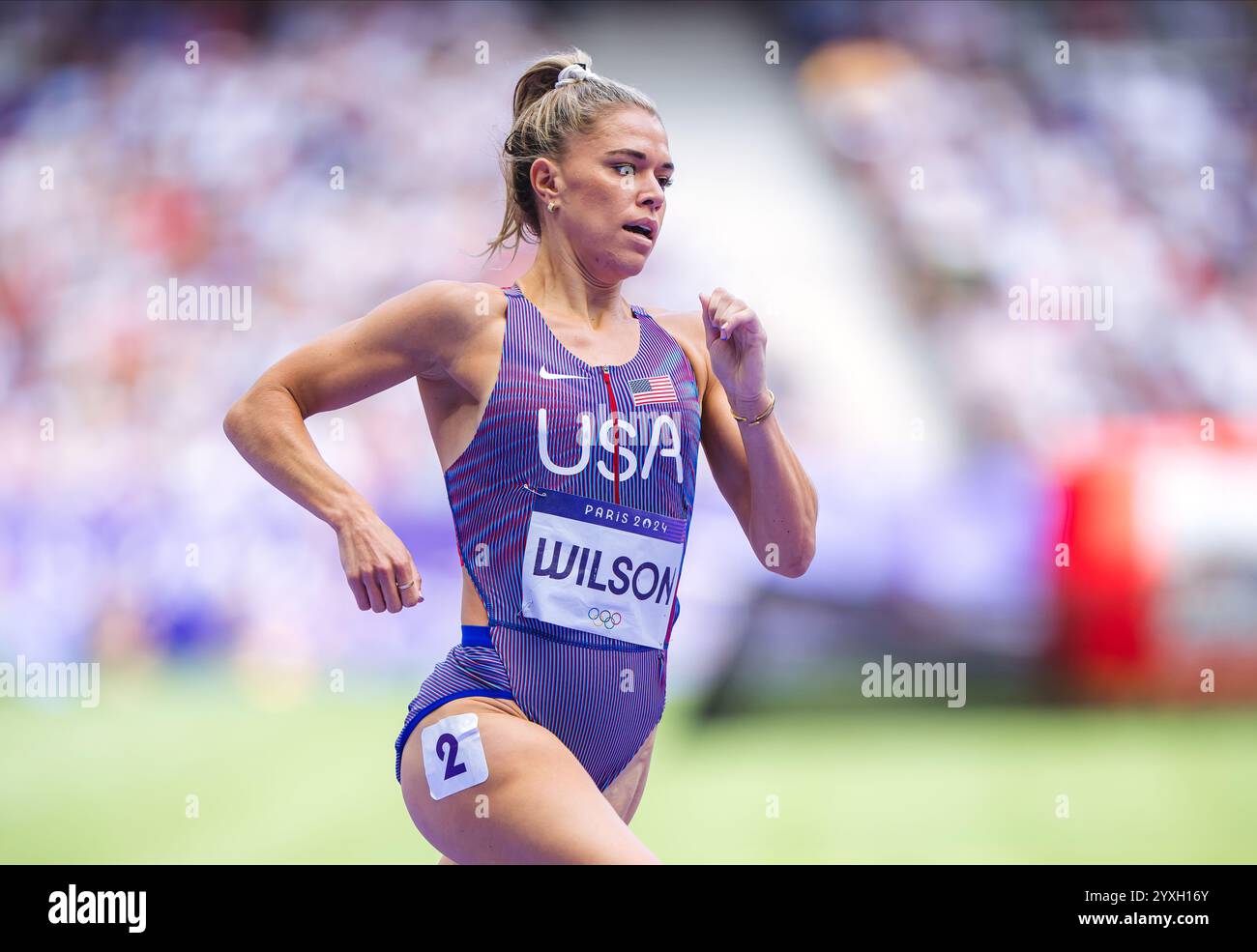 Allie Wilson participating in the 800 meters at the Paris 2024 Olympic ...