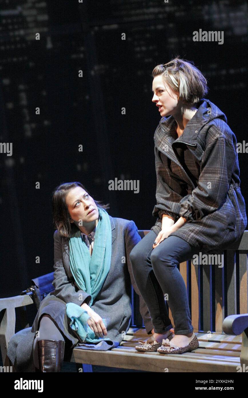 l-r: Nicola Walker (Lori Drysdale), Jessica Raine (Suzette Guest) in ...
