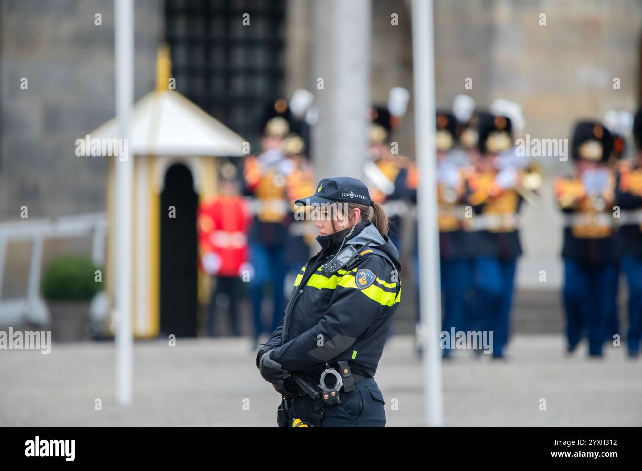 Female close protection officer hi-res stock photography and images - Alamy