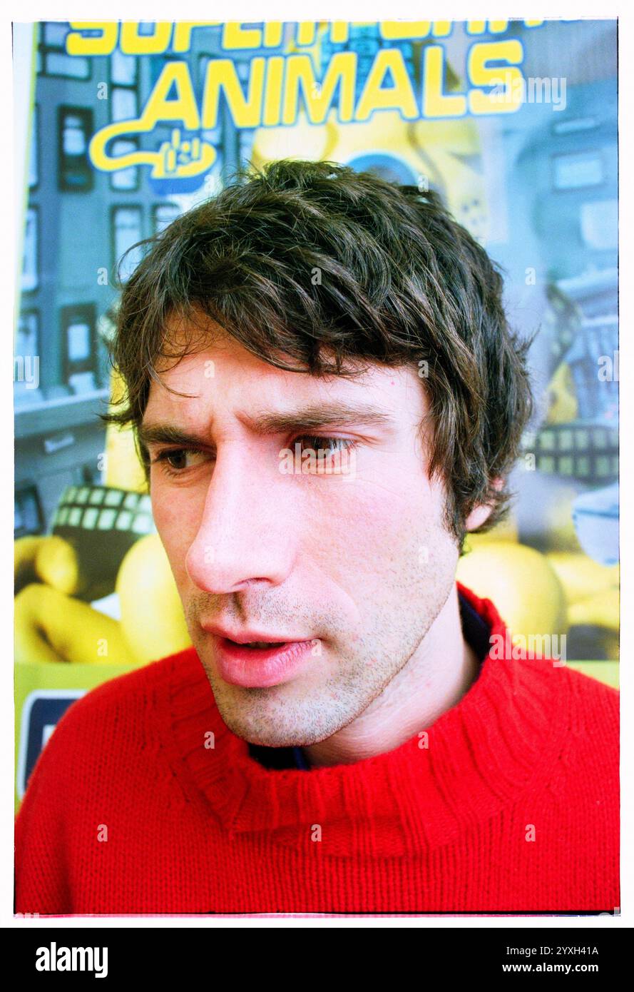 GRUFF RHYS, PORTRAIT, SUPER FURRY ANIMALS, 1999: Gruff Rhys singer of ...