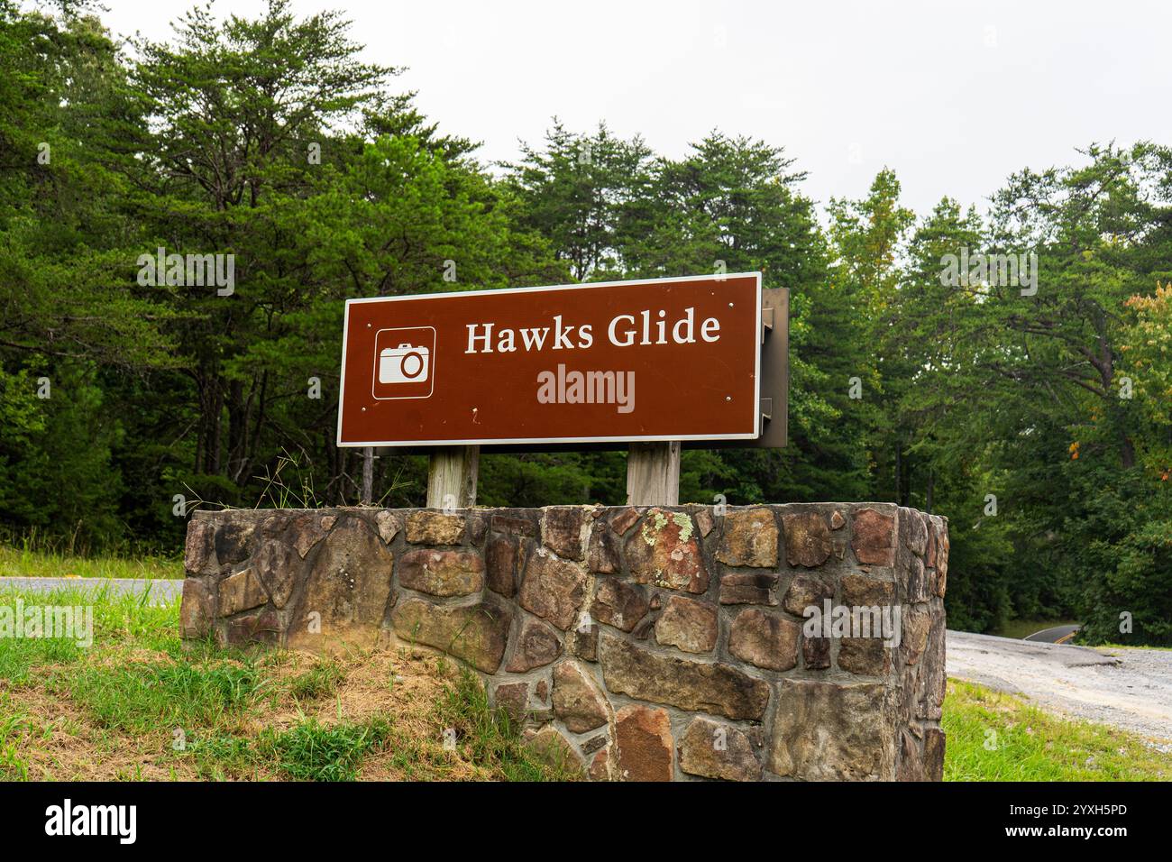 National Park signage for the Hawks Glide Overlook along the Little ...