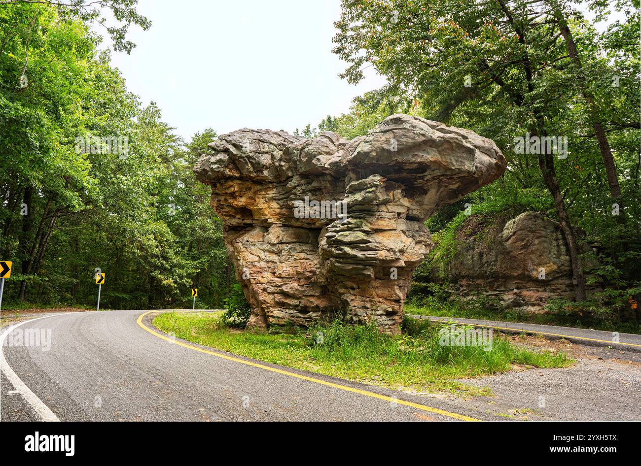 Two mushroom rock formations hi-res stock photography and images - Alamy