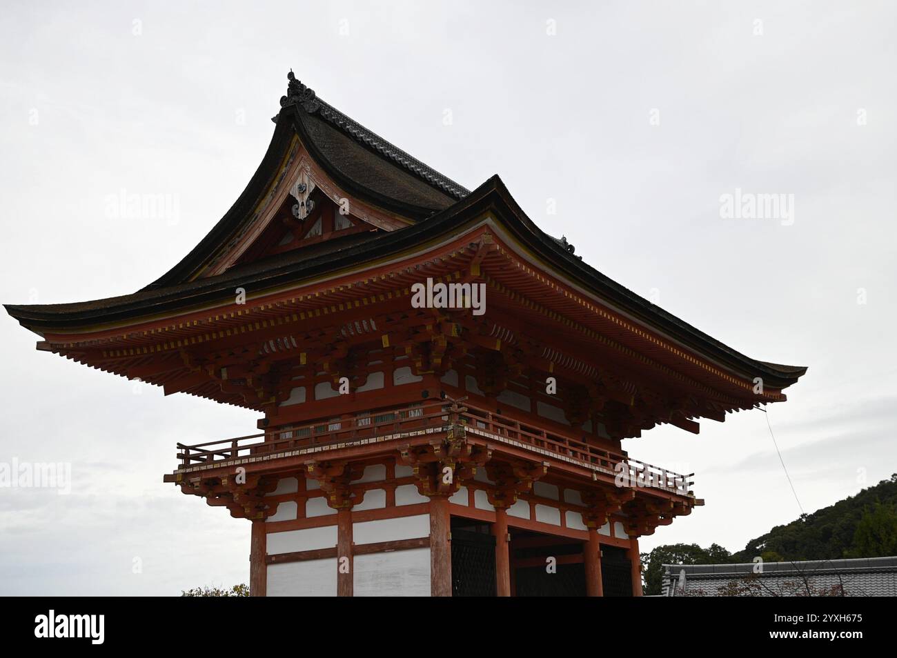 Scenic view of the Niōmon Gate of the Deva Kings and main entrance at ...